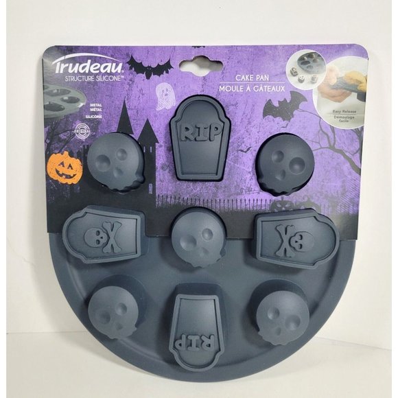 Trudeau | Kitchen | Halloween Tomb Skulls Mini Treat Cake Pan Trudeau ...